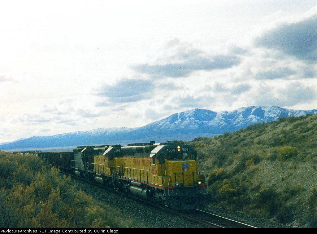 UP 4634 Stockton,Utah November 30,1997
